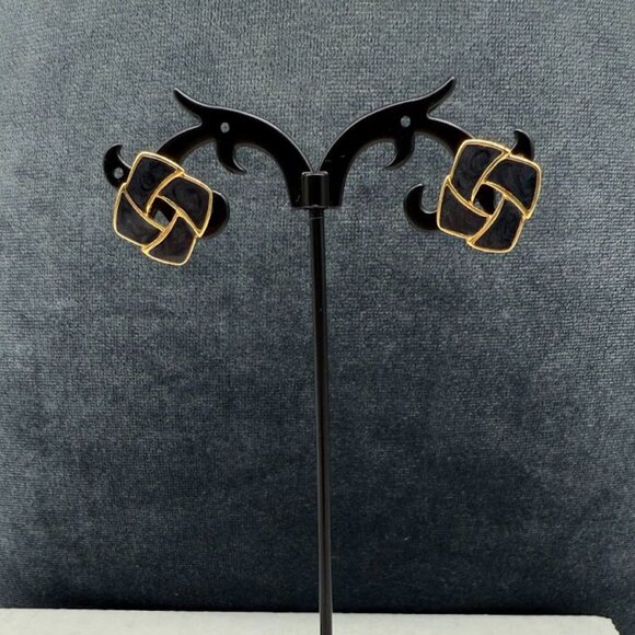 Jewelry | Vantage Gold Tone With Black Enamel Pinwheel Stud | Poshmark